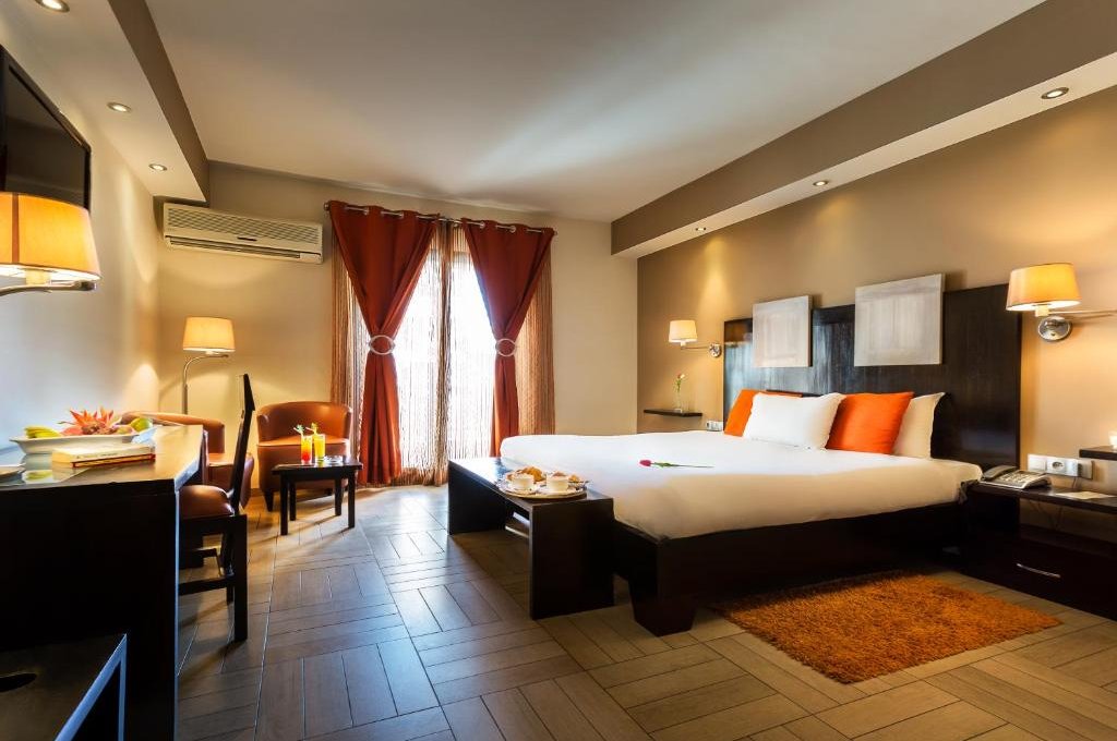 Café De Rome : Hotel 3 stars in Dakar