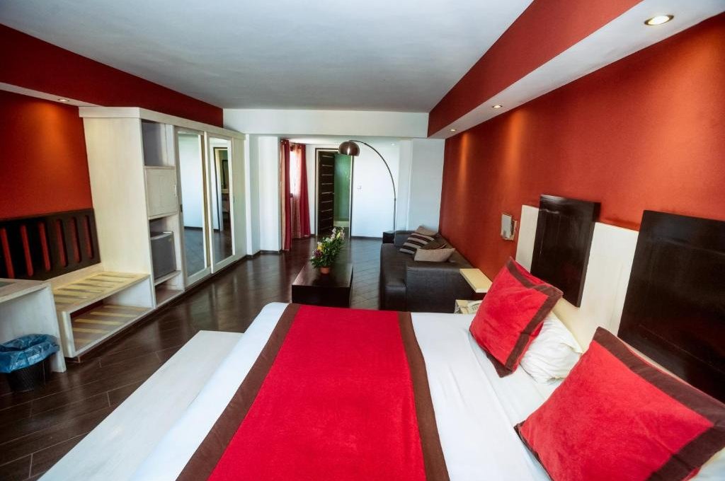 Café De Rome : Hotel 3 stars in Dakar