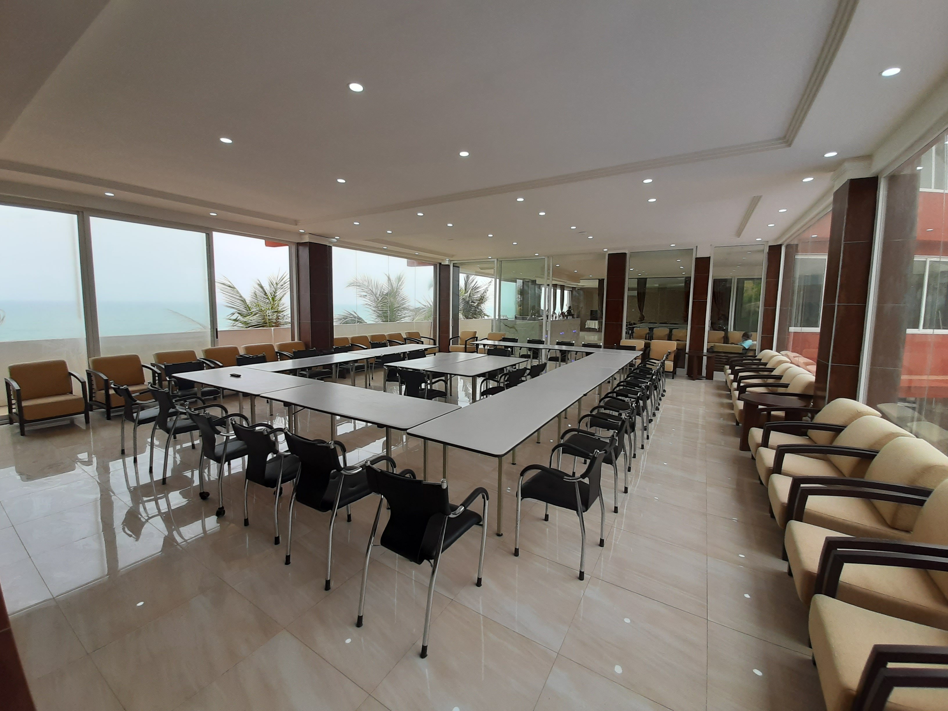 Iris hotel : Hotel 4 stars at Dakar | official website