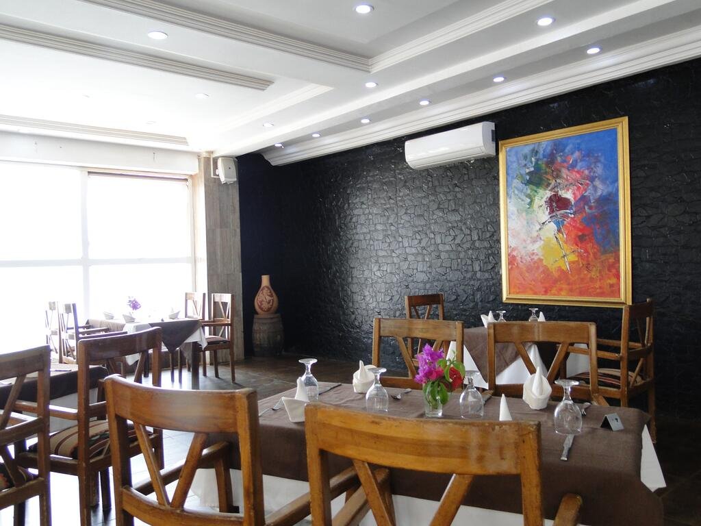Iris hotel : Hotel 4 stars at Dakar | official website