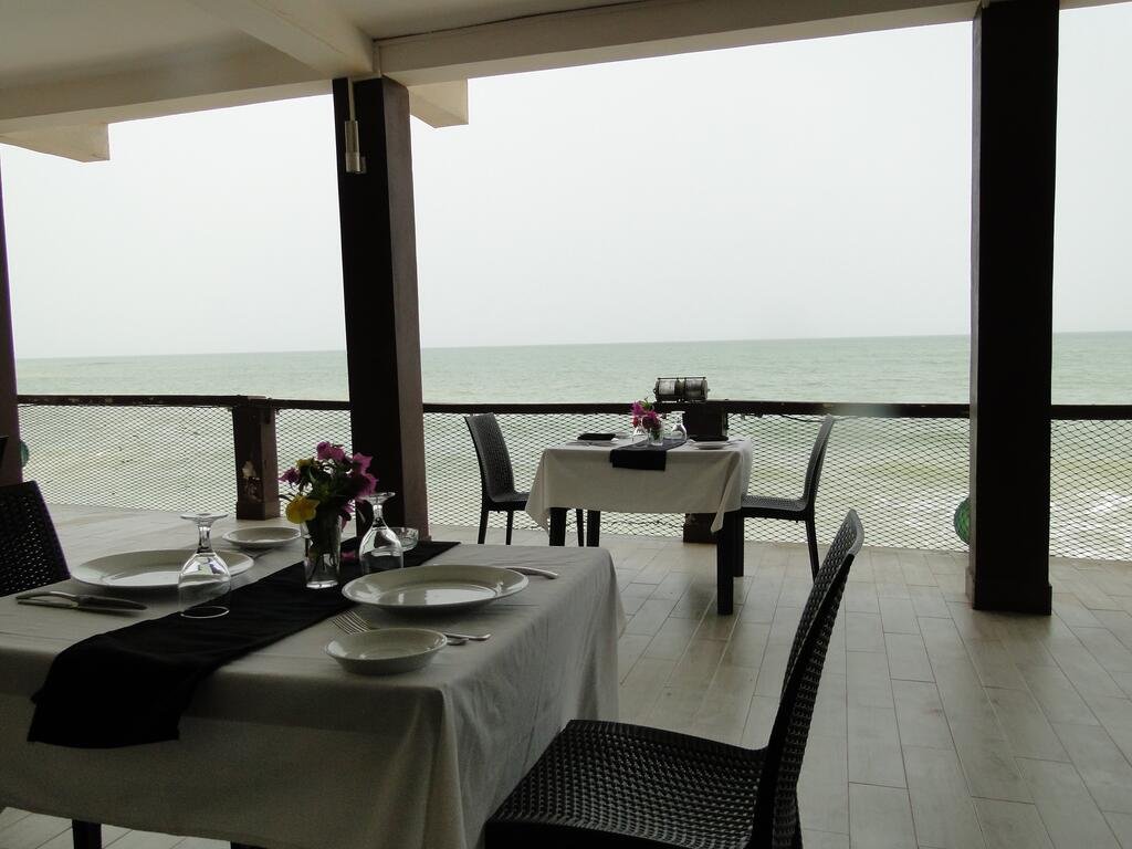 Iris hotel : Hotel 4 stars at Dakar | official website