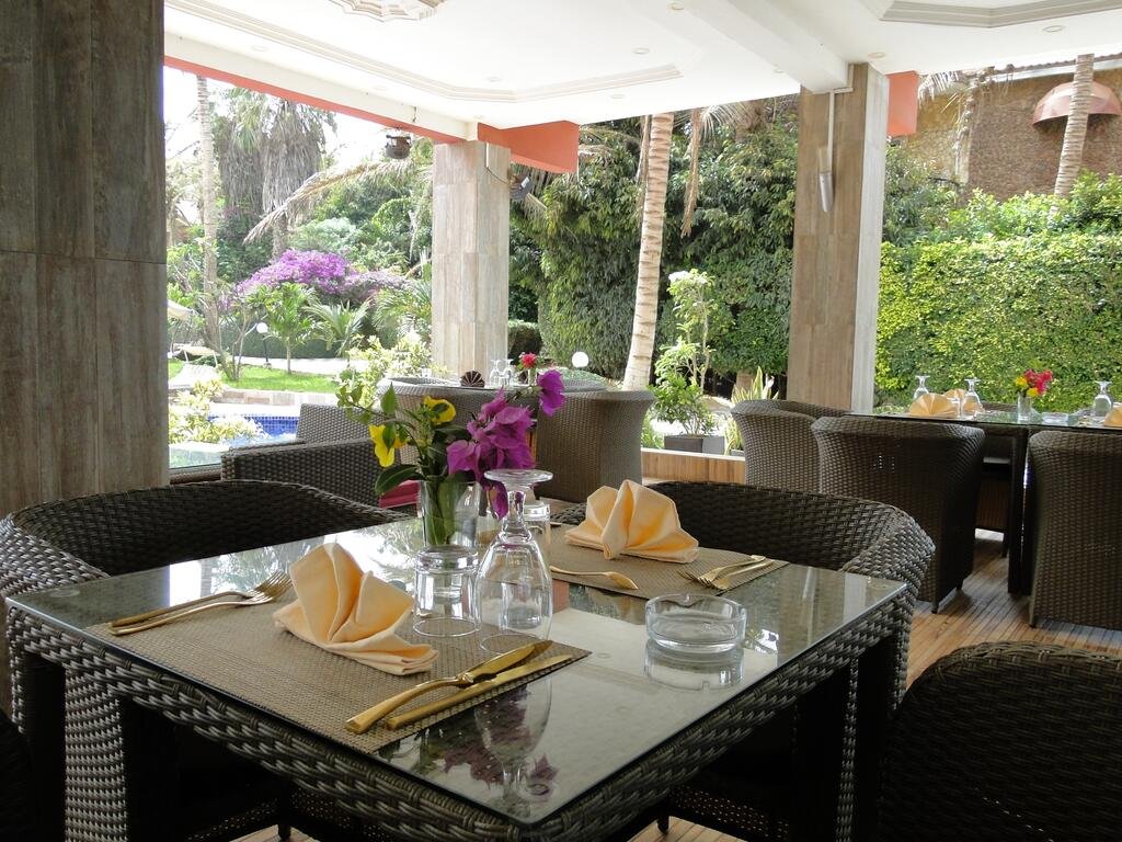 Iris hotel : Hotel 4 stars at Dakar | official website